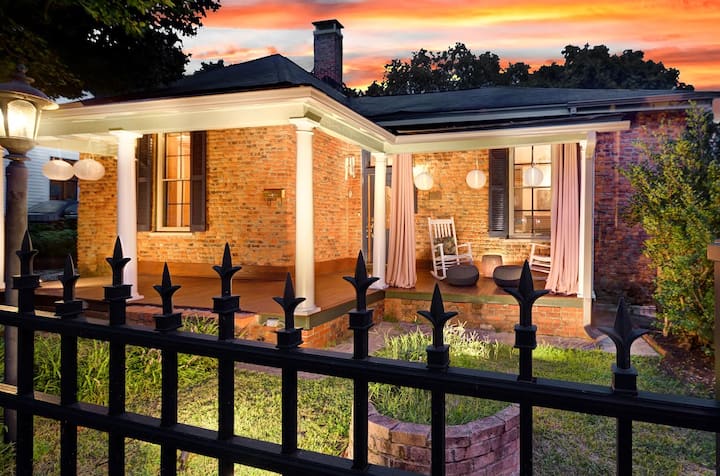 Cosy 2br Bungalow In The Heart Of Downtown Raleigh - Raleigh, NC