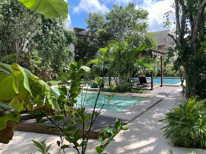 Panacea Condo: 1 Bdr Suite W/balcony Poolview/gym - Tulum
