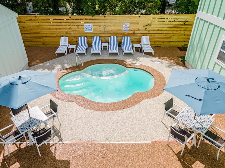Murrells Inlet Marshwalk Cottage W/ Pool Hot Tub A - Murrells Inlet, SC