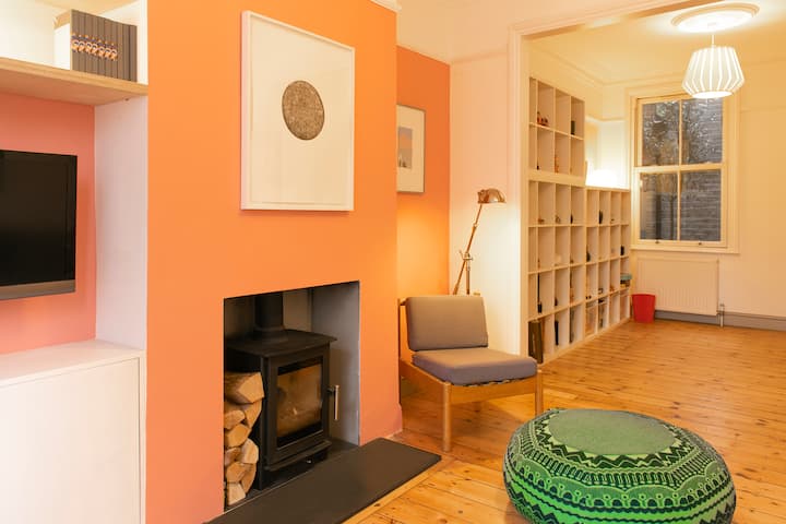 Stunning 3-bedroom Townhouse In Superb Location - Central London