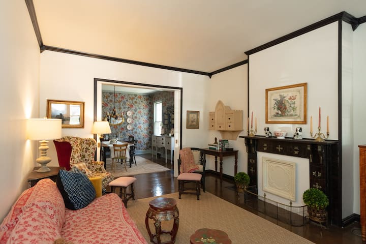 Townhouse In Hudson 2 Minute Walk To Warren St - Hudson, NY