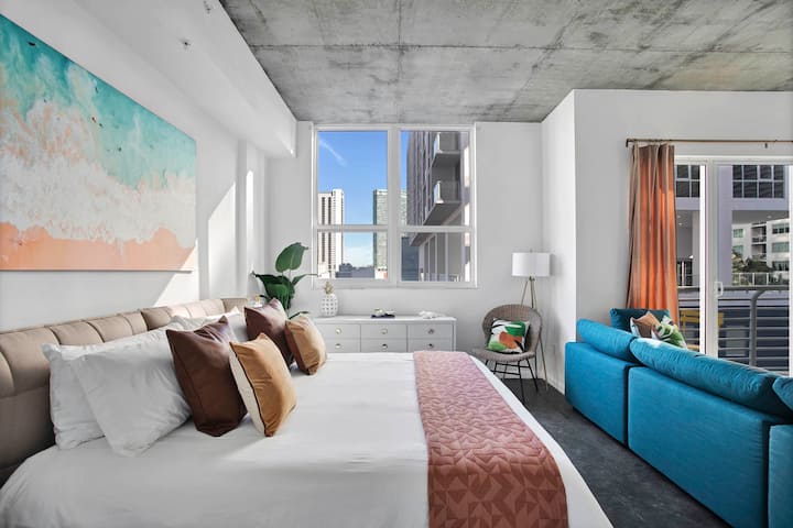 Modern Loft Studio For Remote Work W/ Rooftop Pool - マイアミ
