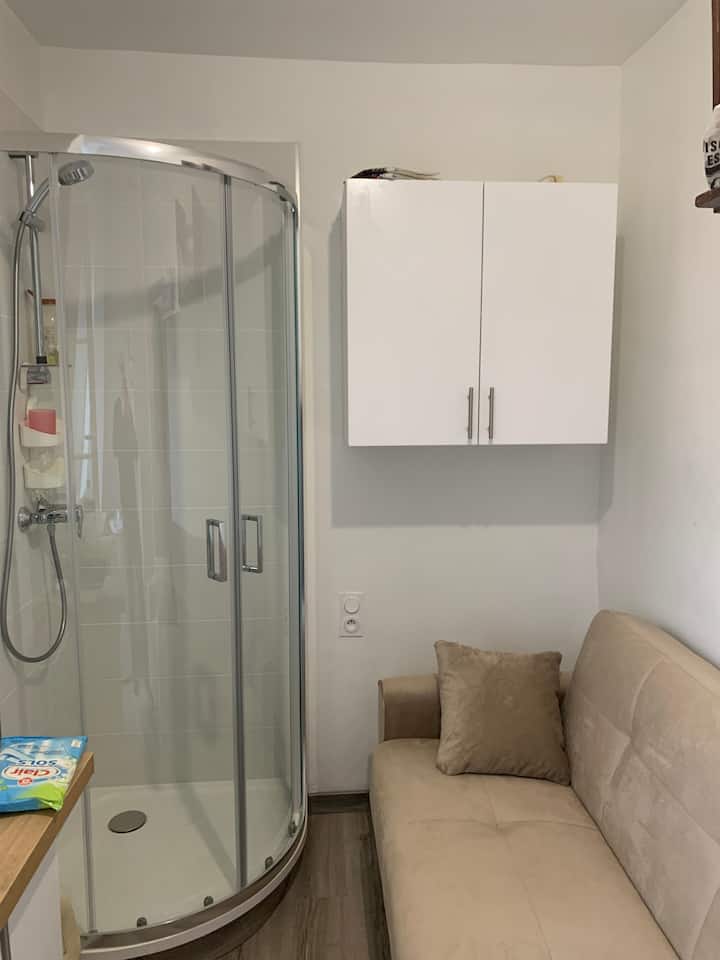 Studio Meublé Refait à Neuf Neuilly . - Neuilly-sur-Seine