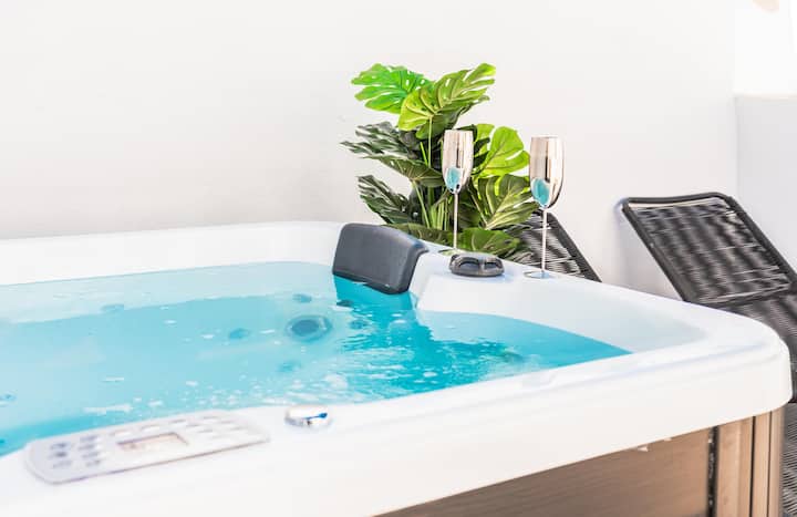 Penthouse With Private Jacuzzi & Rooftop - Center - Málaga