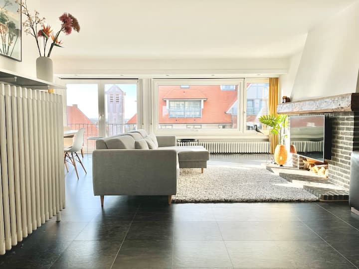 Mooi Ruim Zonnig Appartement In Sint-idesbald ! - Koksijde