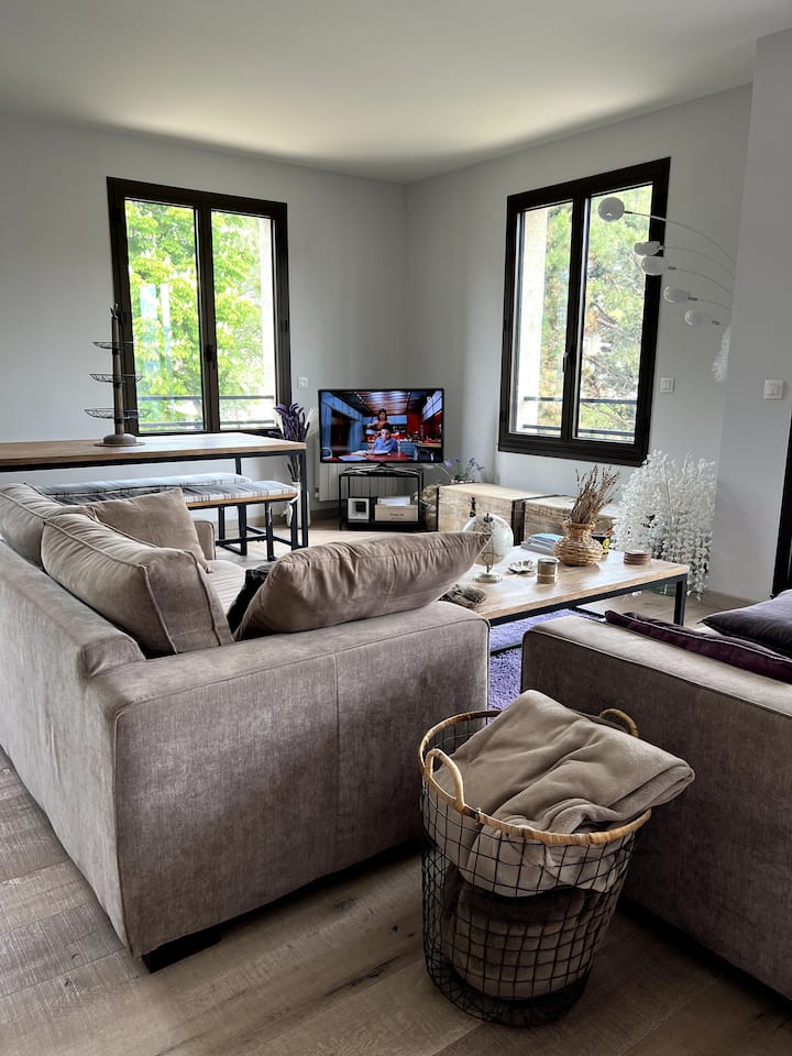 Bel Appartement Avec Balcon 300 M De La Plage - Deauville