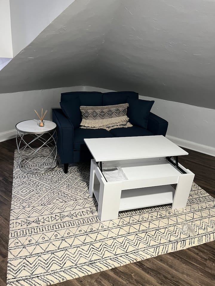 Bright Renovated 1br Apartment | Easy Free Parking - Takoma Park, MD