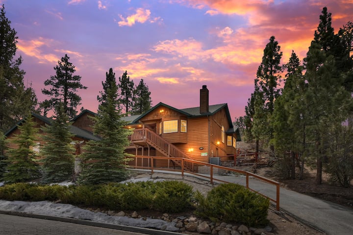 ★Luxury Retreat★hot Tub★ac ★By The Lake ★Game Room - Big Bear Lake, CA