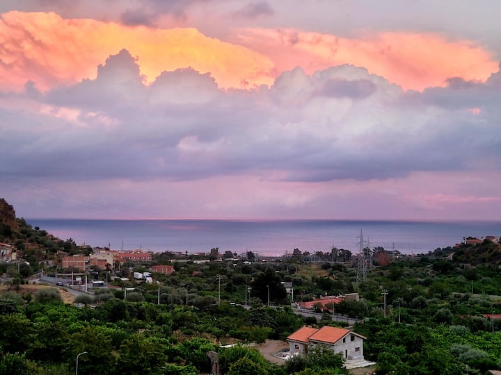 Sicilian Villetta In Charming Historic Village. - Italy