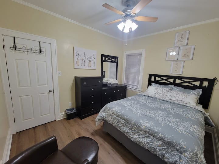 Private Room @Right -Near Gary Hospital & Highways - Gary, IN