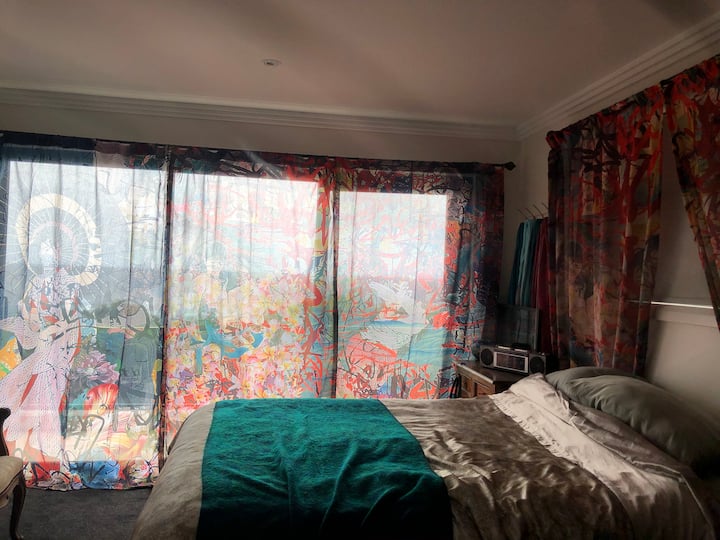 Forster Top Floor - Views, Pool, Walk To The Beach - Forster