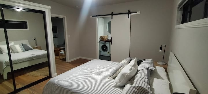 Adorable 1-bedroom Holiday Home With Patio. - Lismore