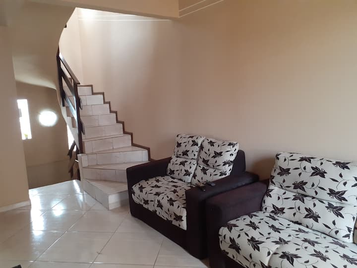 Triplex Em Ambiente Familiar - Condomínio Fechado - Paranaguá