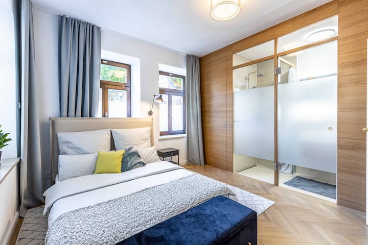 2 Room Studio, Newly Renovated, Altperlach - München