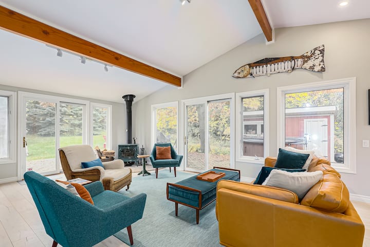 Ski-in Ski-out Chalet At Osler Bluff Ski Club - Collingwood