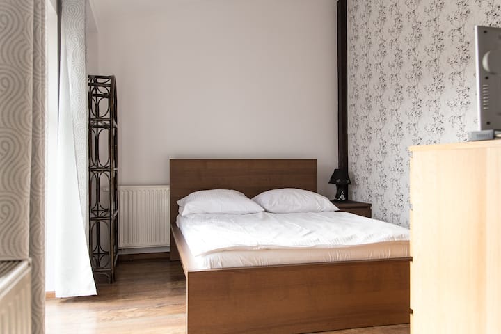 Przytulny Apartament Kos W Sercu Krakowa - Cracovie