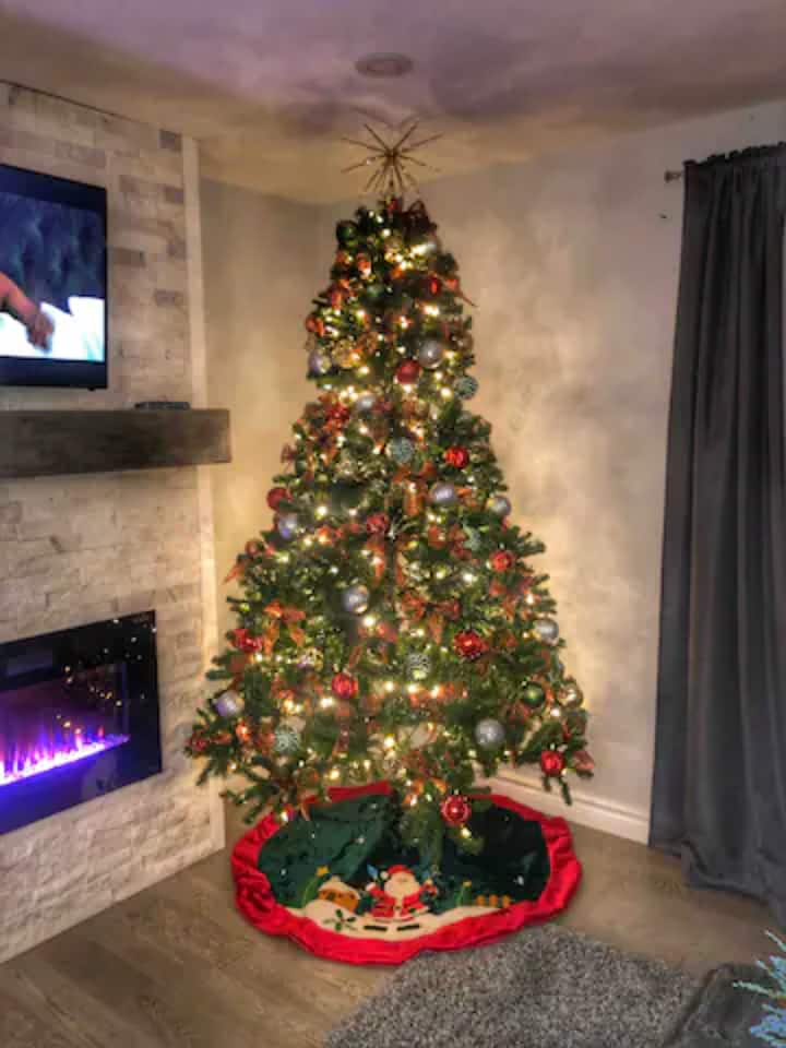 Niagaras Icewine Festival Chateau W Fire Table - Niagara-on-the-Lake