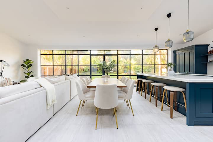 Spacious & Luxurious Gem: Walk To Trains ~ Garden! - Kent