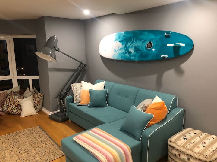 Uninterrupted Sea Views - 30 Seconds To The Beach! - Fistral Beach