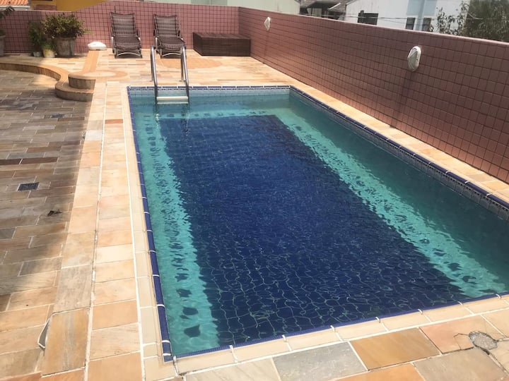Encantador Apartamento Amplo Com Piscina - Guaratuba