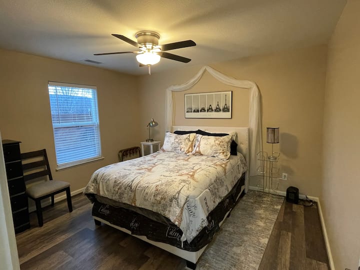 Quiet And Comfortable Two-bedroom, Private Suite. - Reno, NV