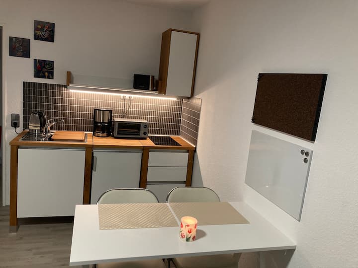 Apartment 25qm Mit Stellplatz Und Balkon - Garbsen