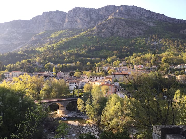 Beautiful Mountain Village House Overlooking River - Les Deux Alpes