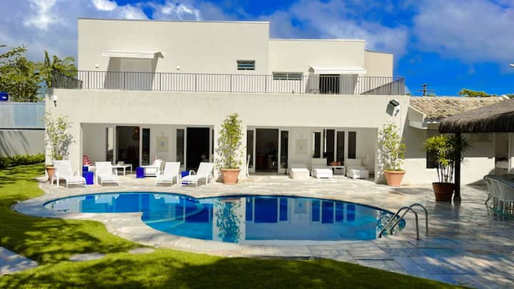 Casa Beira Mar Agradável Com Piscina E 6 Suites - Guarujá