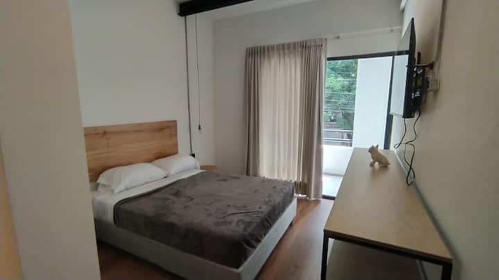 Private Loft With Balcony 213 Lleras Park - Medellín