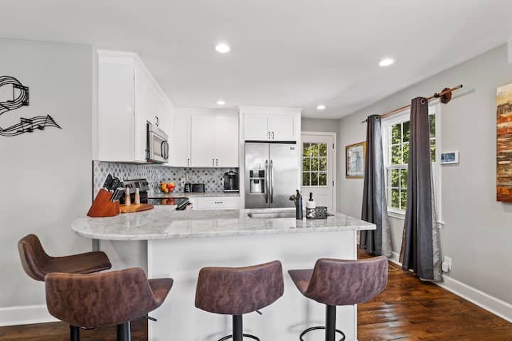 3 Br, 2 Ba House Just 9 Min From Broadway! - Nashville, TN