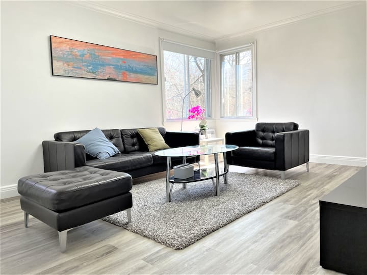 Brand New, Aaa Location 3-bedroom Condo - Montreal