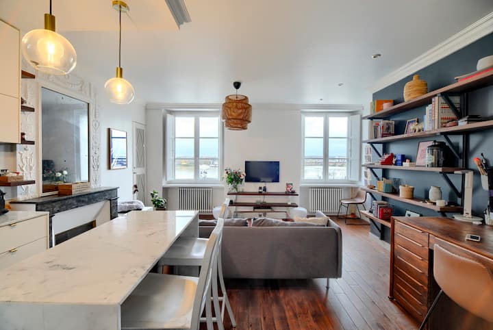 Luxurious One-bedroom Flat With Fantastic Views - Bordeaux