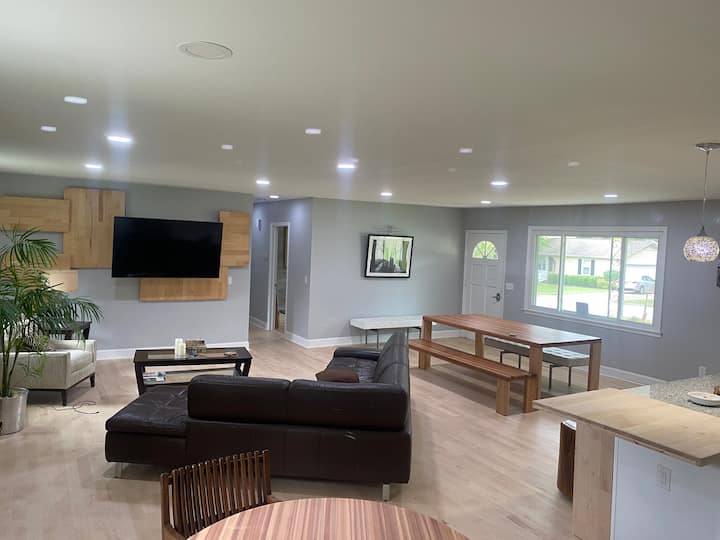 Modern Marvel 3 Bedroom Ranch! - Discovery Island, Simpsonville