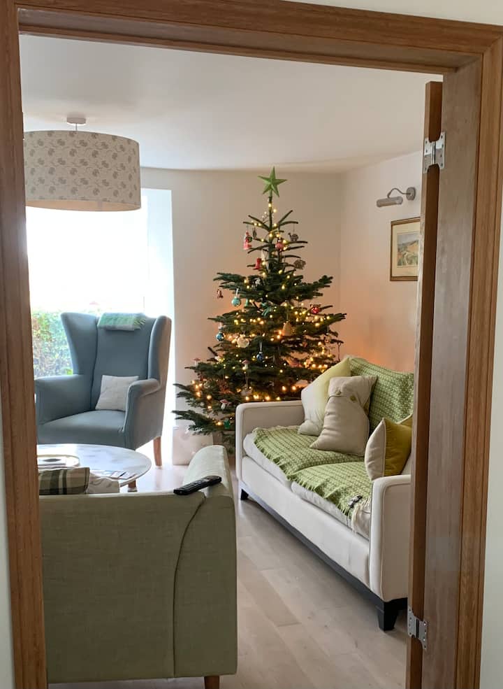 Panoramic Views Falmouth Harbour, Master Suite - Penryn