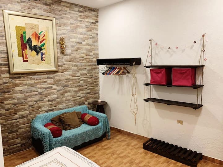 Private Vintage Rental Unit / Village 1947 - Amã