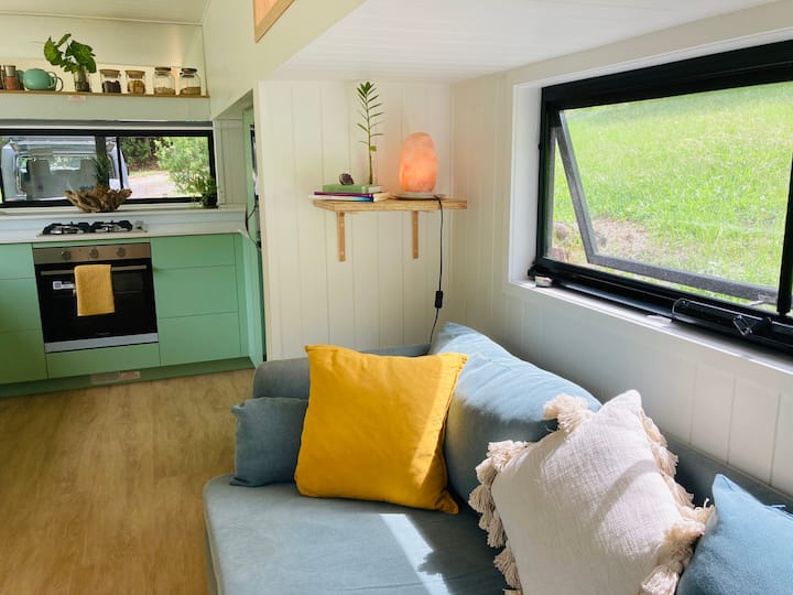 Hazel Is A Unique Relaxed Sustainable Clean Space - Mapleton
