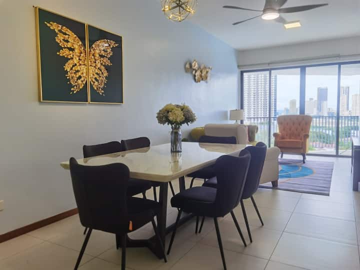 Tree Family Executive Suite 3 Br /8 Pax Gurney - Tanjung Bungah