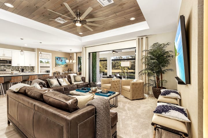 Private Luxury Heated Pool, Spa, Gulf-access Villa - Cape Coral, FL