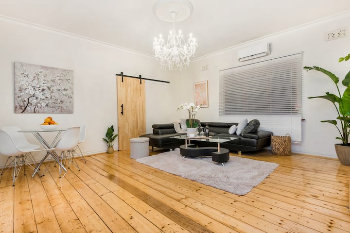 Pets Ok Bendigo's Cbd Lux Entire 3bd Spacious Home - Bendigo