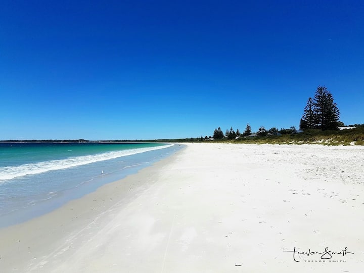 Queen's Cottage, Callala Beach. - Callala Bay