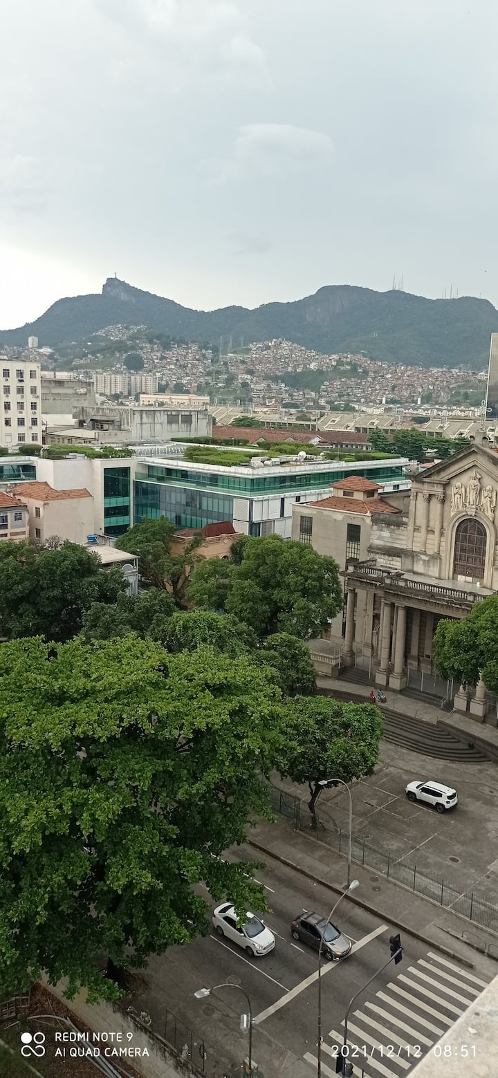 Espaço Inteiro: Apart. Centro Do Rj. Aconchegante. - Rio de Janeiro