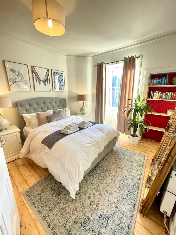 Charming Apartment, Perfect For Romantic Getaway - Edinburgh