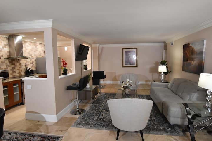 5b Lux 2bd 2bth Condo W/king/2 Separate Twin Beds - Fort Worth, TX