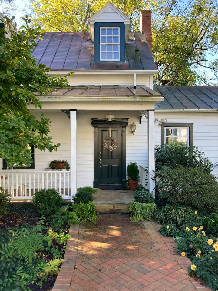 The Cottage At Redwood - Culpeper