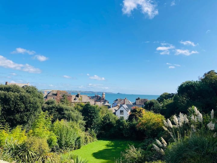 The Woodlands, Breakwater View - Plymouth