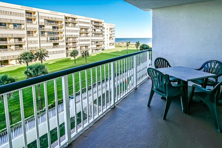 Ocean View Condo @ Resort At Cocoa Beach - Cocoa Beach, FL