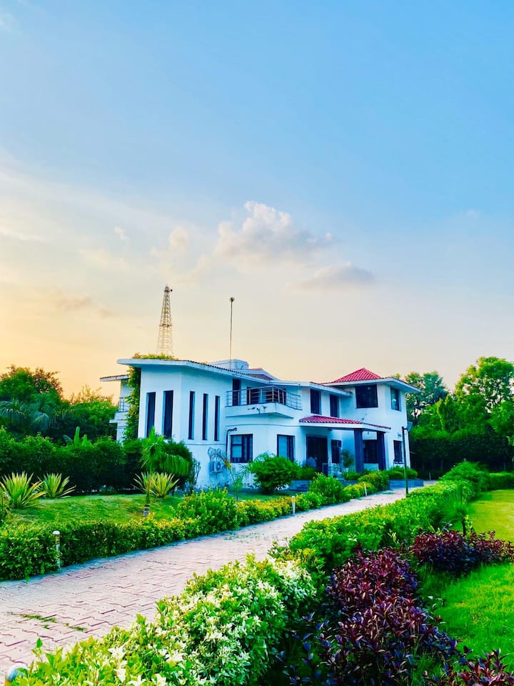 Manesar Holiday Rentals & Homes - Manesar, Gurugram, India | Airbnb