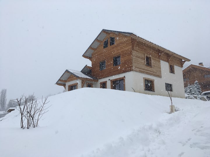 Monêtier Village-maison Familiale-vueexceptionelle - Névache