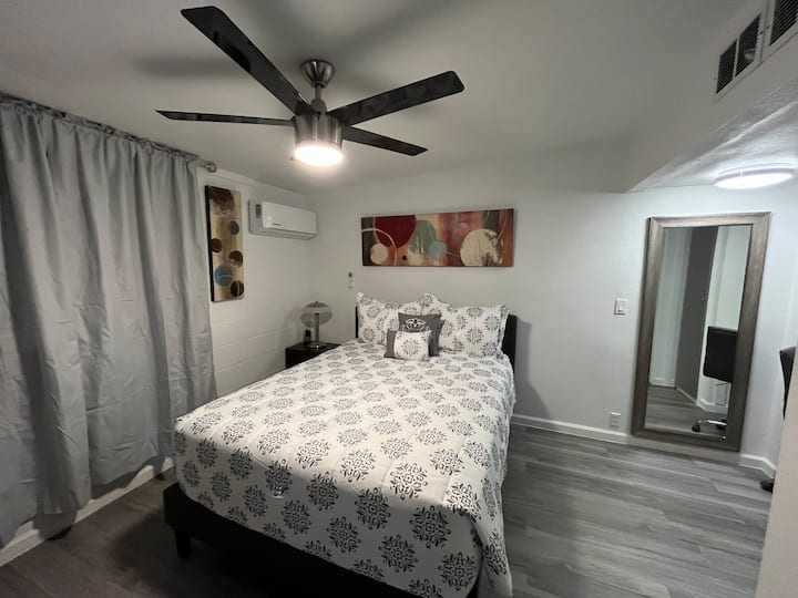 Amelliet’s Home A Adorable 1 Bedroom Place - Las Vegas