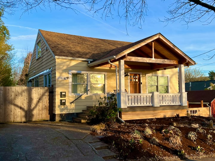 Sunset Porch House - Inner Se Portland - Portland, OR